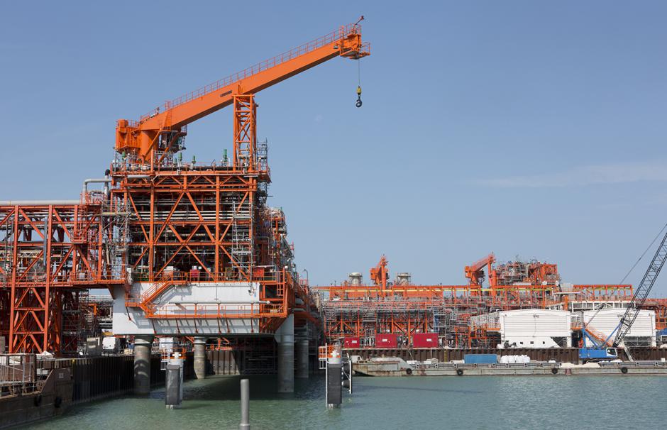 ОПЕК олборлолтоо танаснаас газрын тосны үнэ өсөв